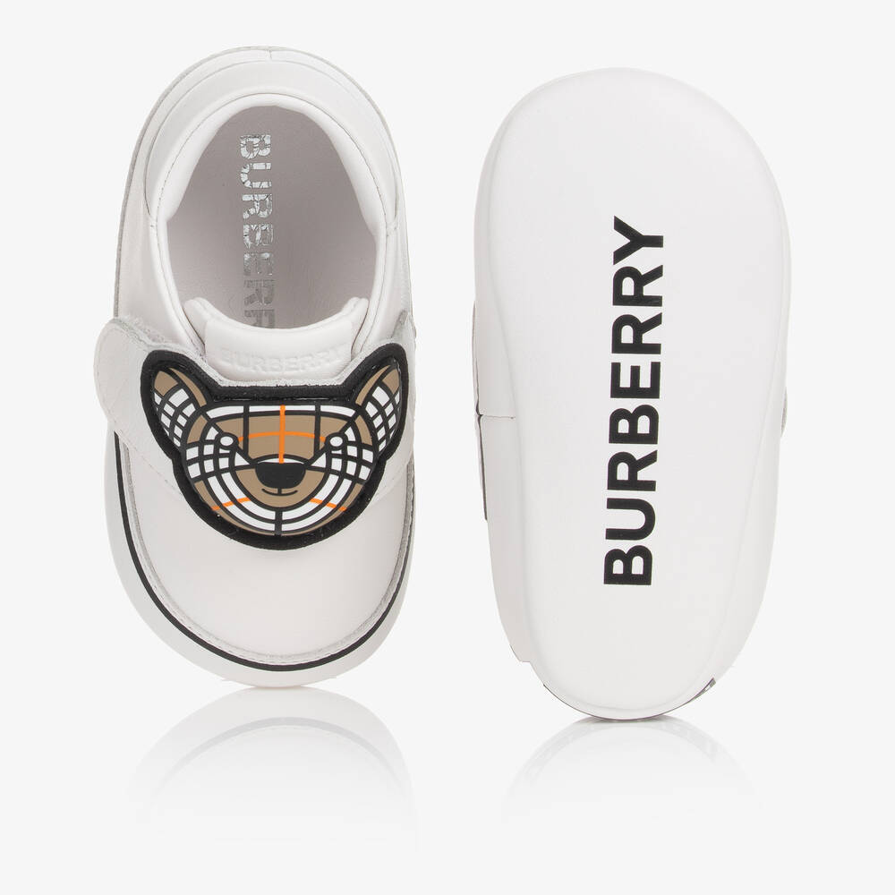Burberry - White Thomas Bear Pre-Walkers | Childrensalon Outlet